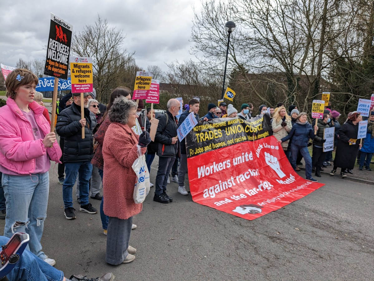 Defend Refugees | PCS Left Unity