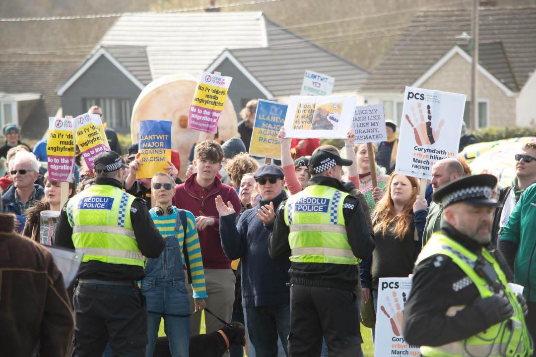 We need to stand up against anti refugee racism | PCS Left Unity