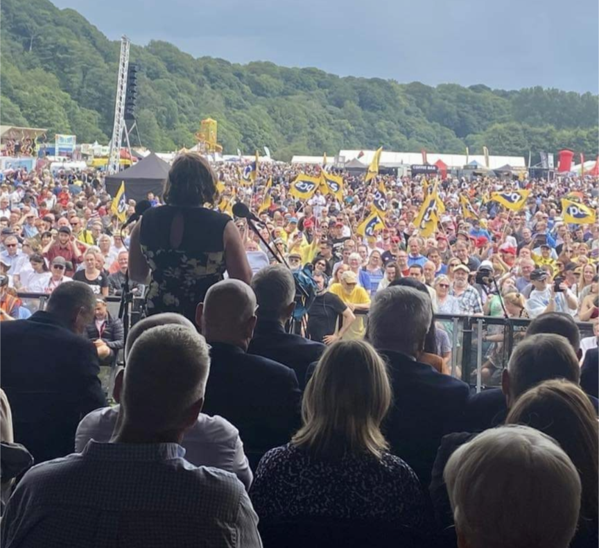 Fran Heathcote speaking at the Durham Miners Gala | PCS Left Unity